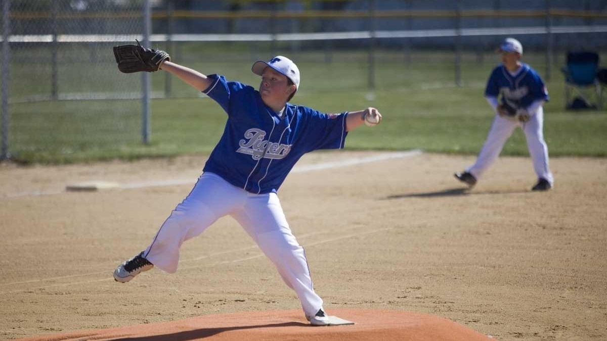 Deaf Little Leaguer throws perfect game - Newsday