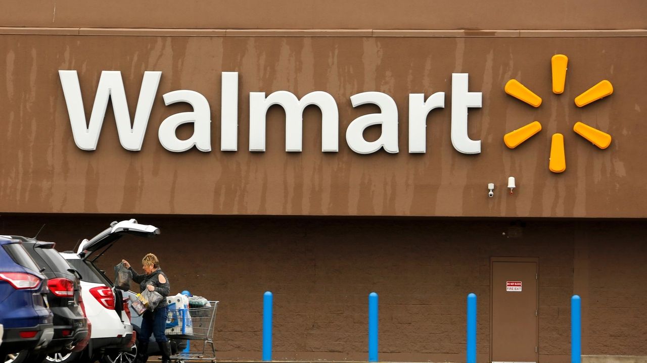 Walmart to close its 51 health centers and virtual care service - Newsday