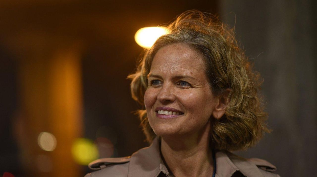 Laura Curran seeks new milestone: Nassau County executive’s job - Newsday