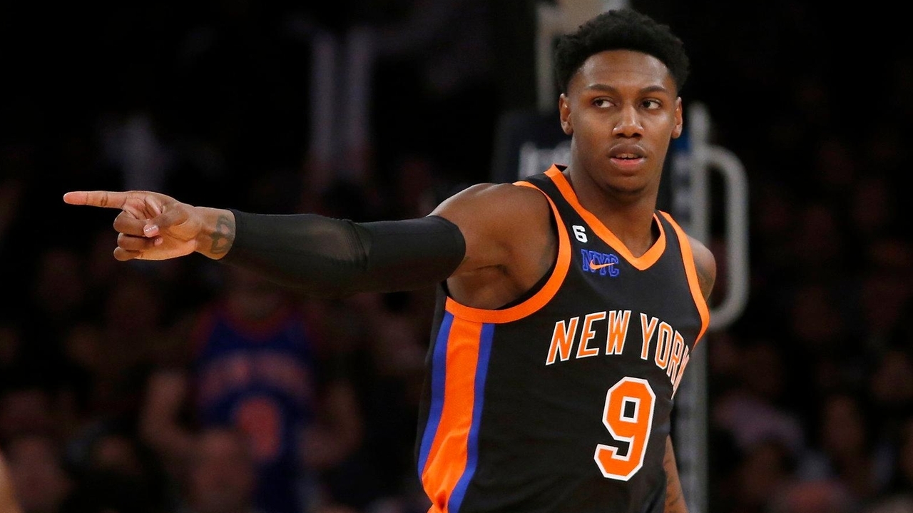 Knicks stuck in the middle after highs and lows of first quarter - Newsday