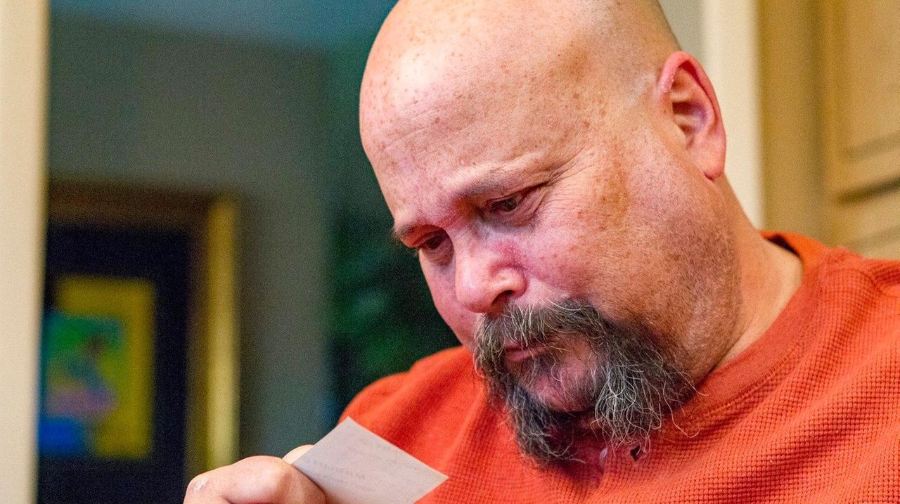 Man alleges Nassau cop assaulted him at hospital, seeks probe - Newsday