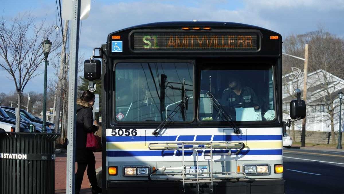 Hearings scheduled on Suffolk bus fare hikes - Newsday