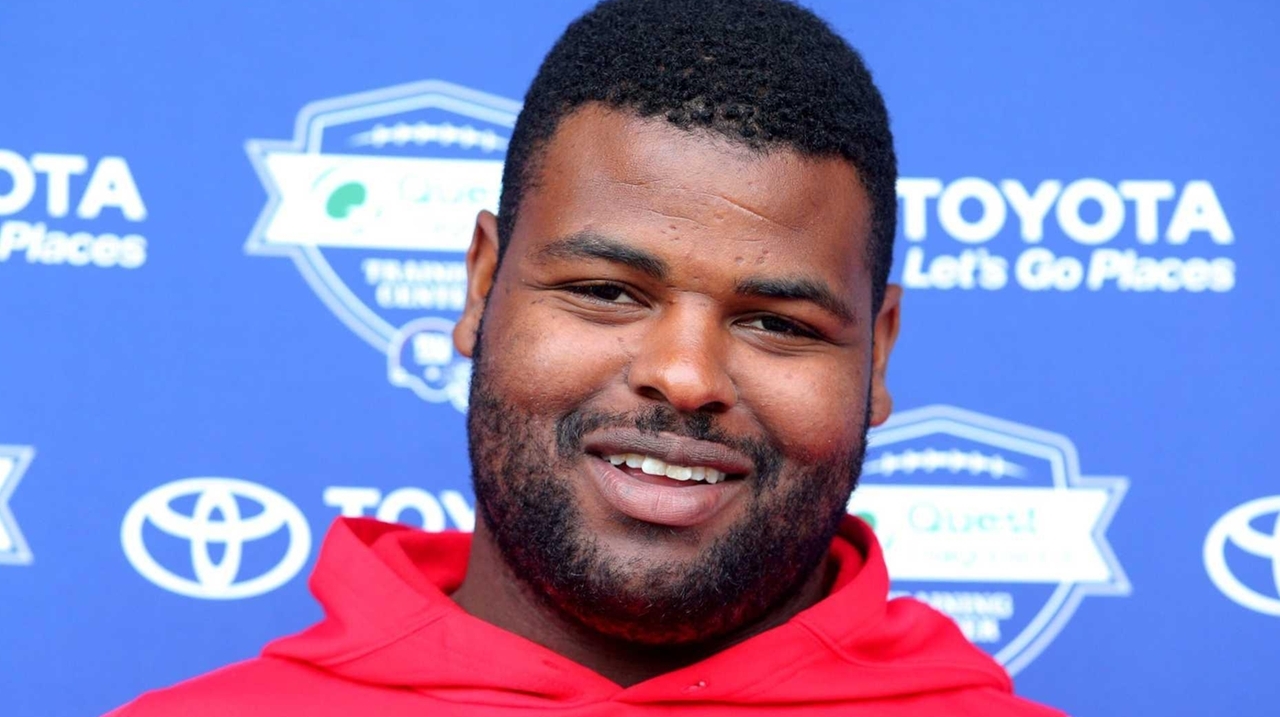 DT Johnathan Hankins OK with being anonymous star on defense - Newsday
