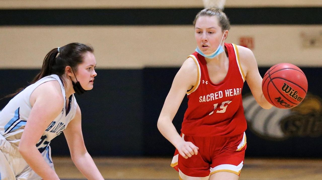 Photos: Sacred Heart vs. Our Lady of Mercy girls hoops - Newsday