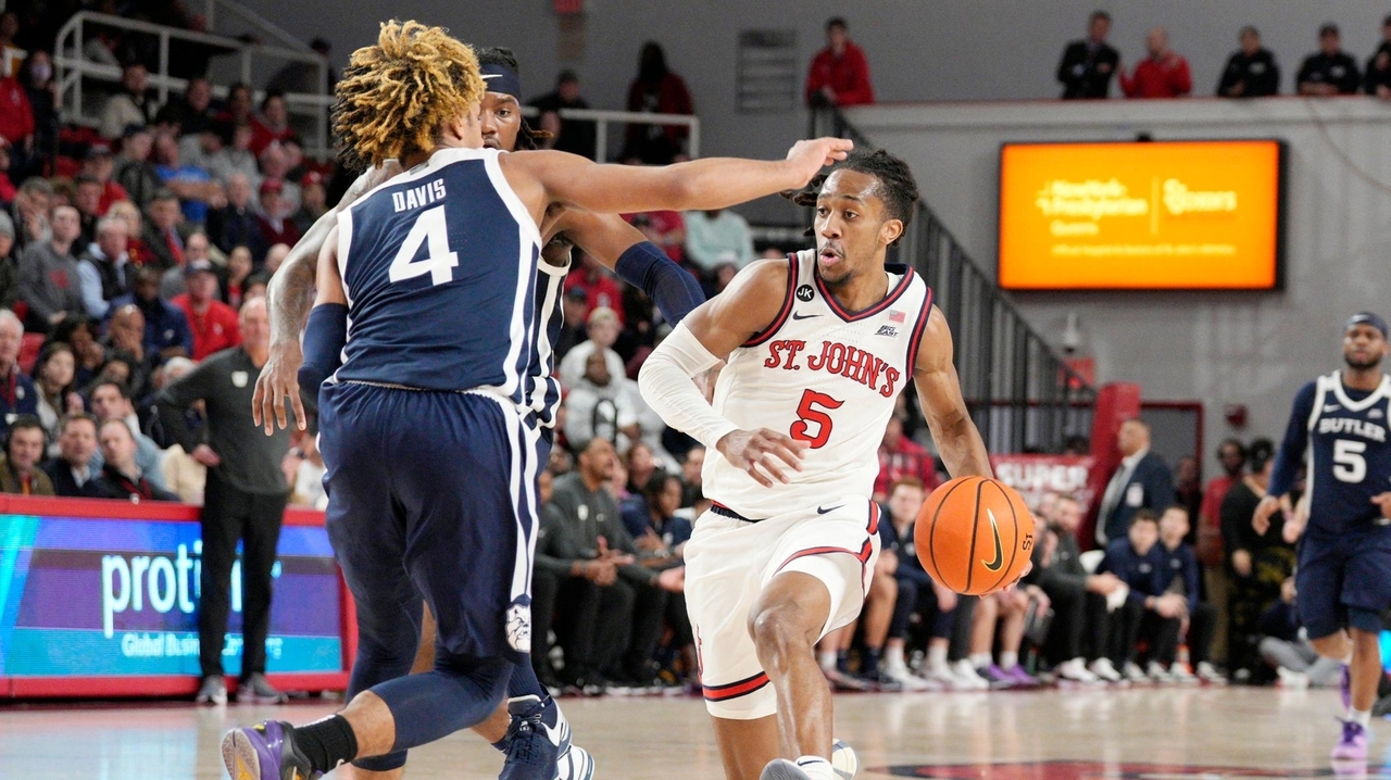 Daniss Jenkins leads St. John's with 17 points and seven assists in a wire-to-wire win vs ...