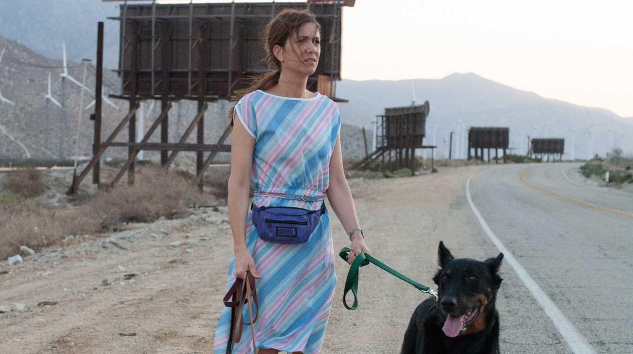 'Welcome to Me' review: A near miss for Kristen Wiig - Newsday