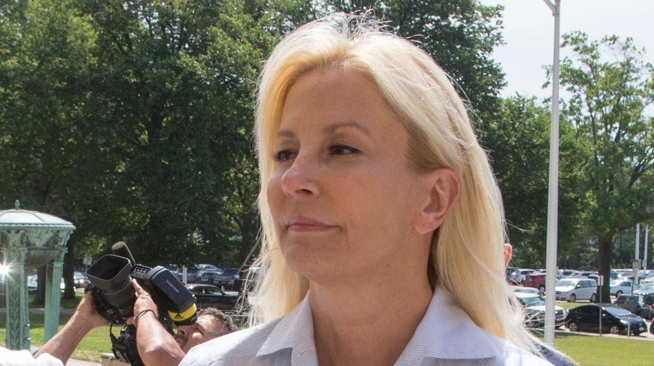 Ex-Oyster Bay Supervisor John Venditto, others charged with corruption ...