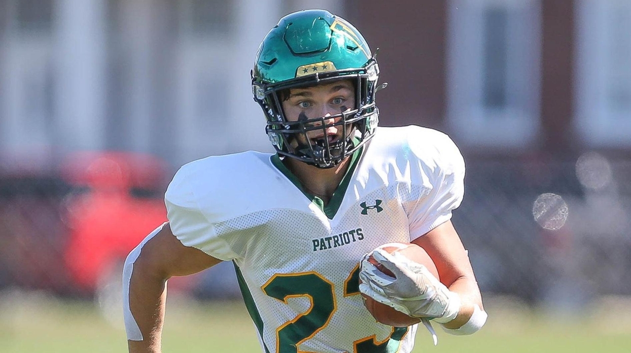 Suffolk Division I football Week 7 recap - Newsday