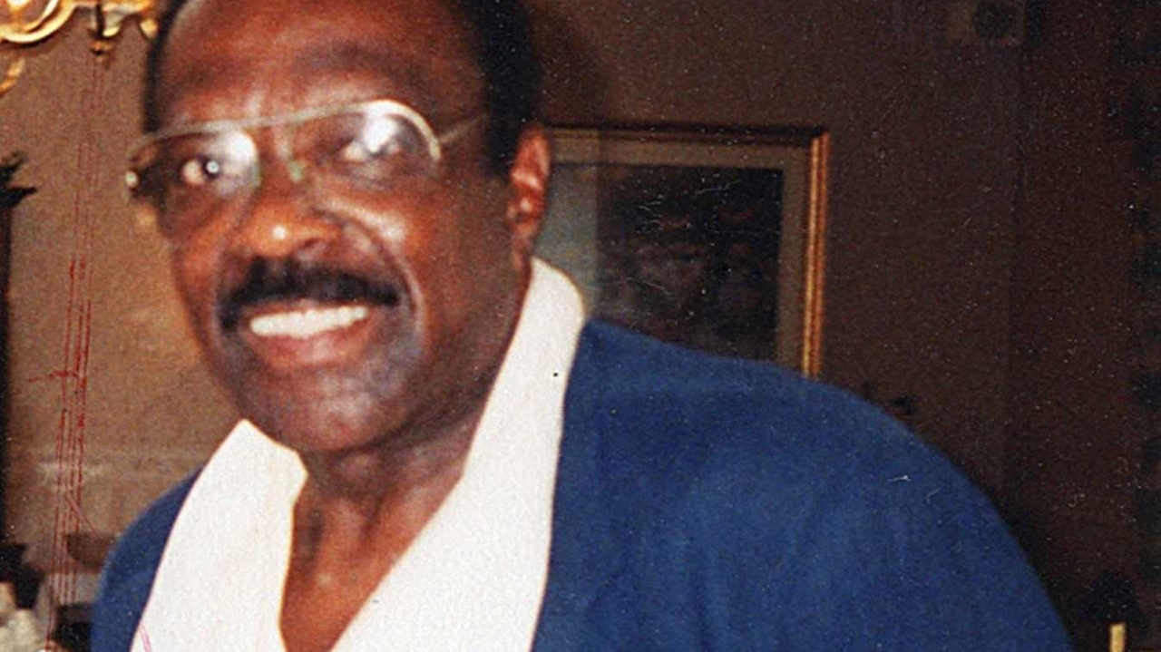 Robert Logan, Uniondale activist, dies at 82 - Newsday