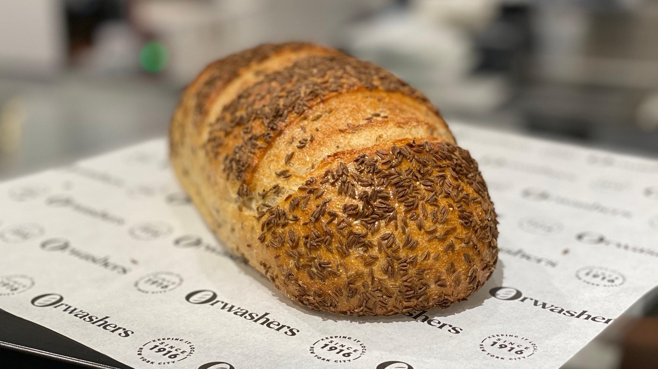 Orwashers opens in Roslyn Heights - Newsday