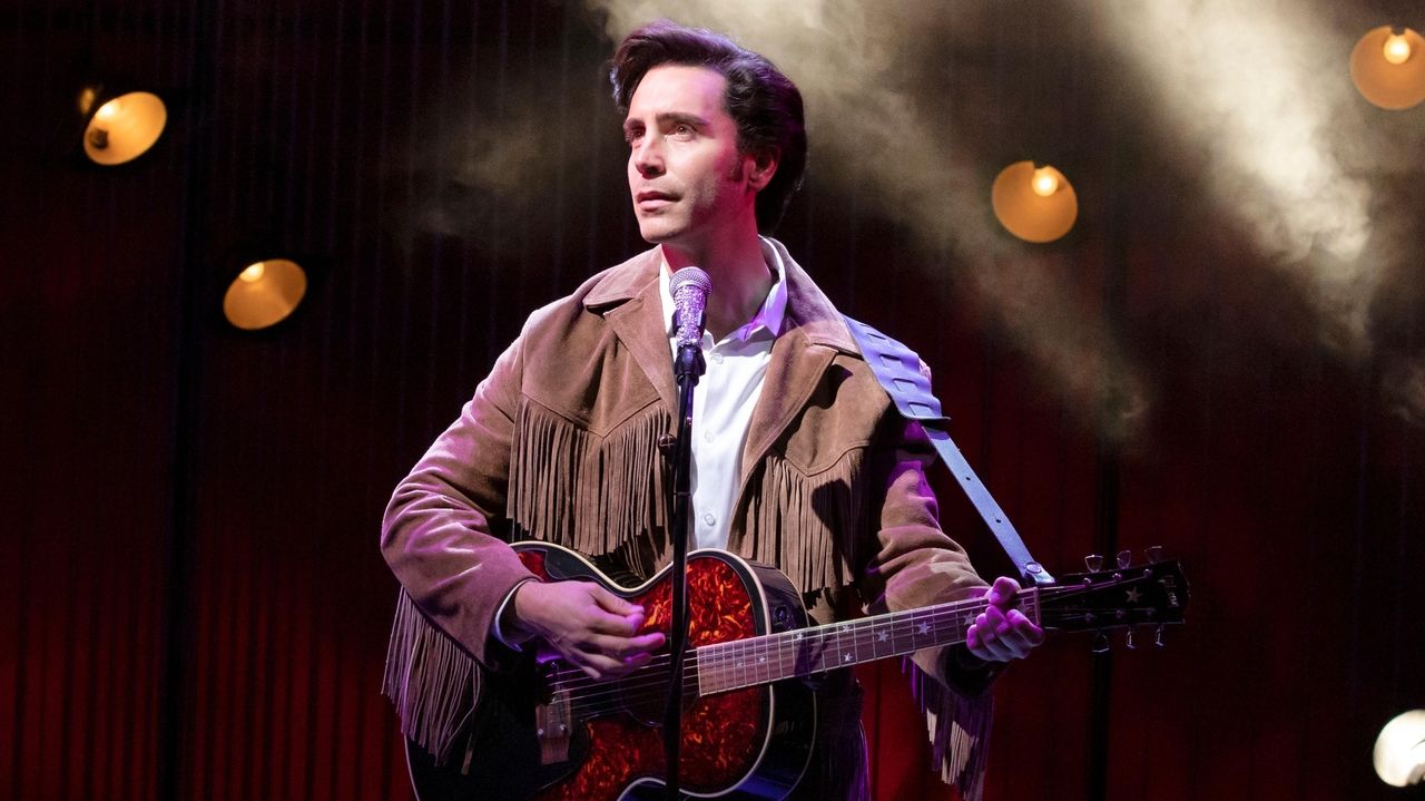 'American Idol' winner Nick Fradiani to play Neil Diamond in 'A ...