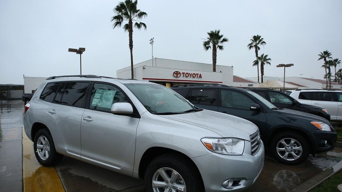 Toyota to raise prices $200 to $900 on most models - Newsday