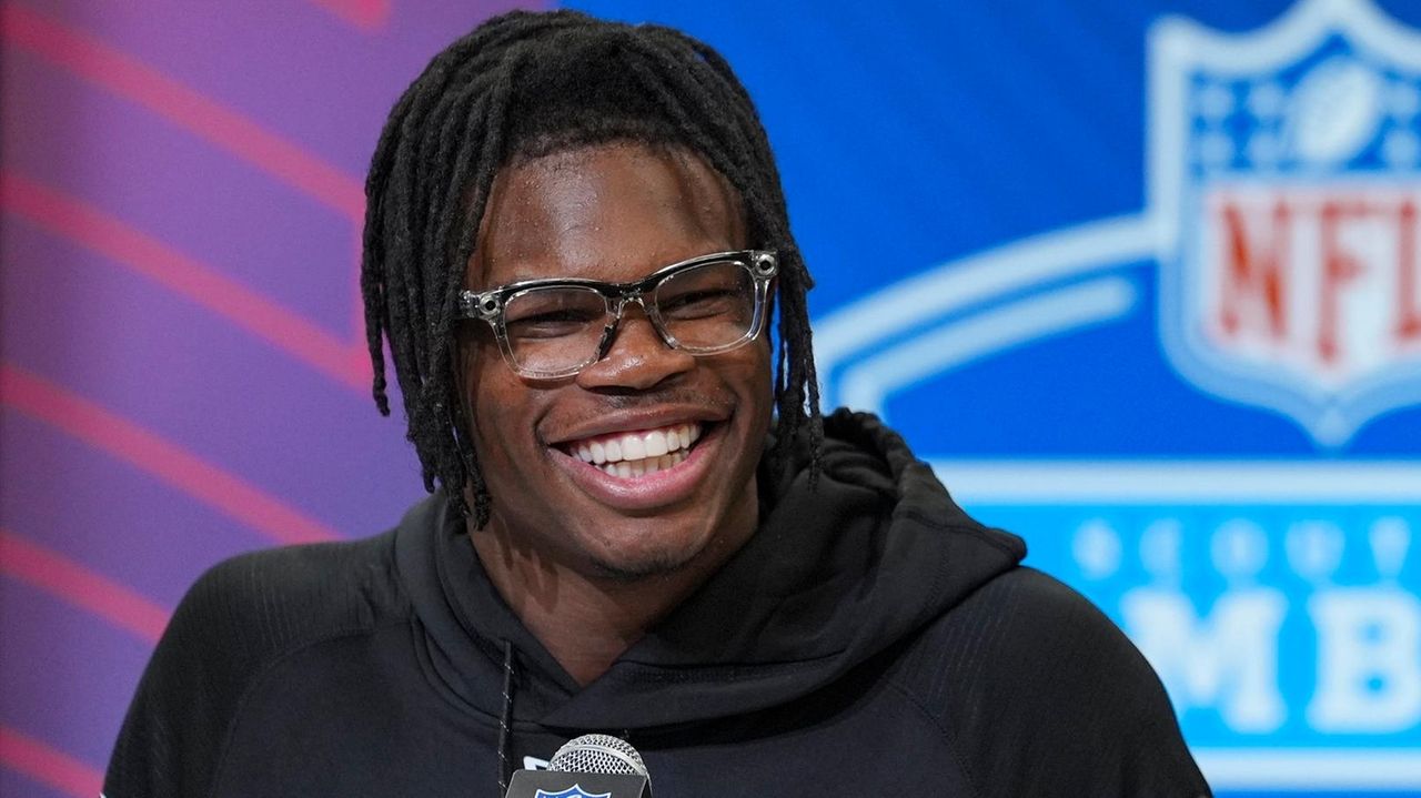 He's Travis Hunter, the defensive back. He's also Travis Hunter, the ...