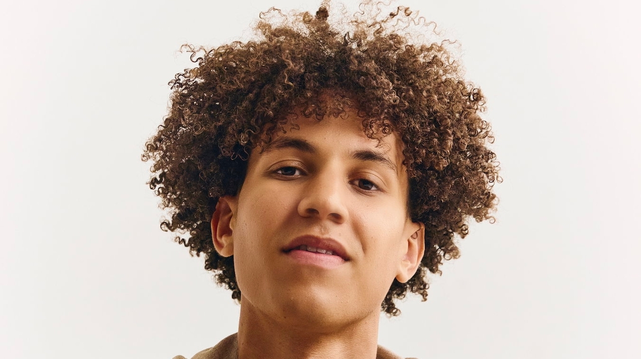 Brandon Niederauer releases debut solo single 'Say Something' - Newsday