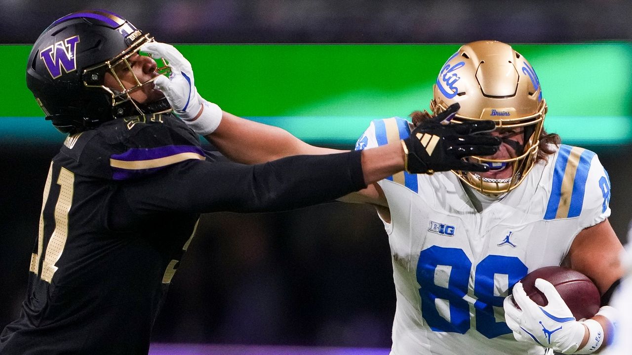 Desmond Williams Jr., Jonah Coleman lead Washington past UCLA 31-19 for ...