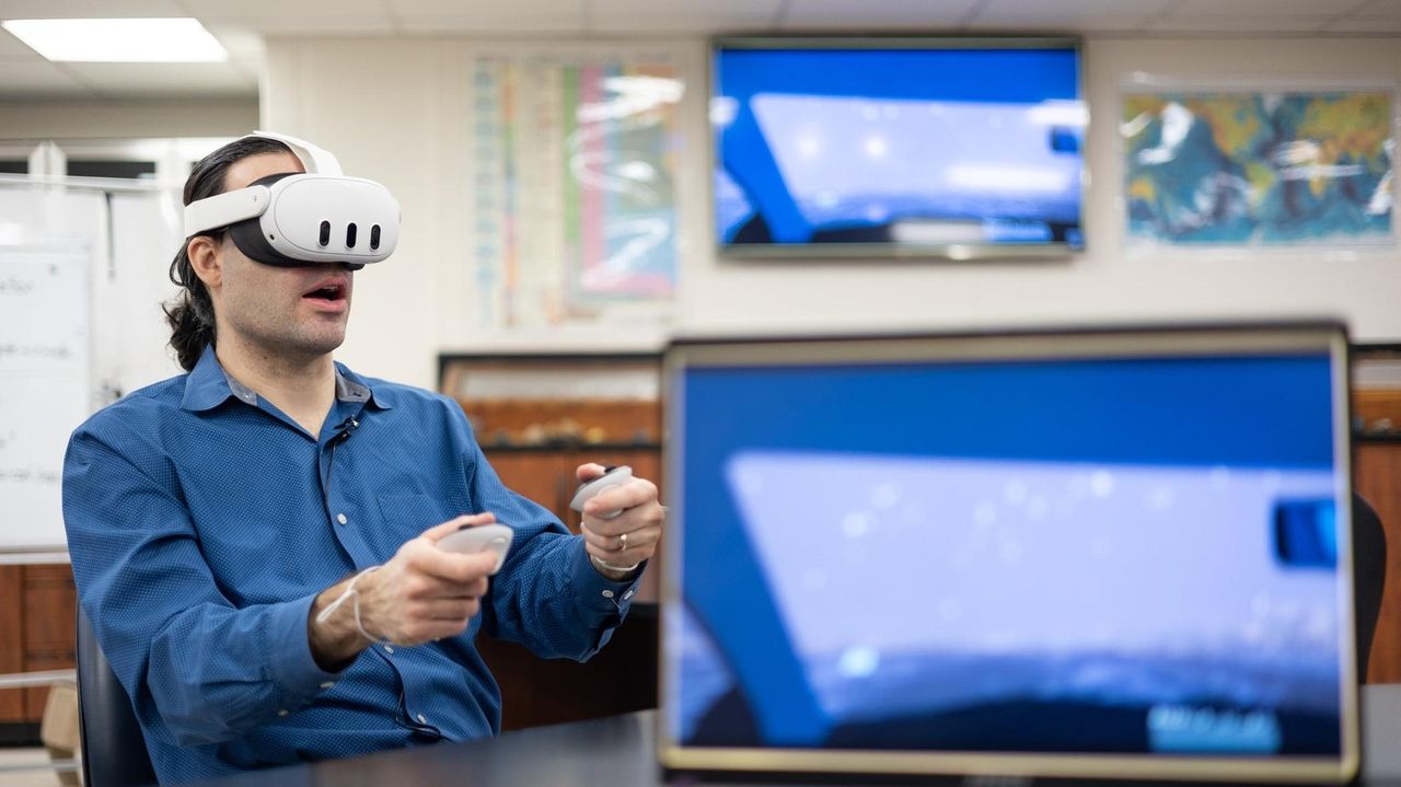 Snow squall driving simulator teaches driving tips - Newsday