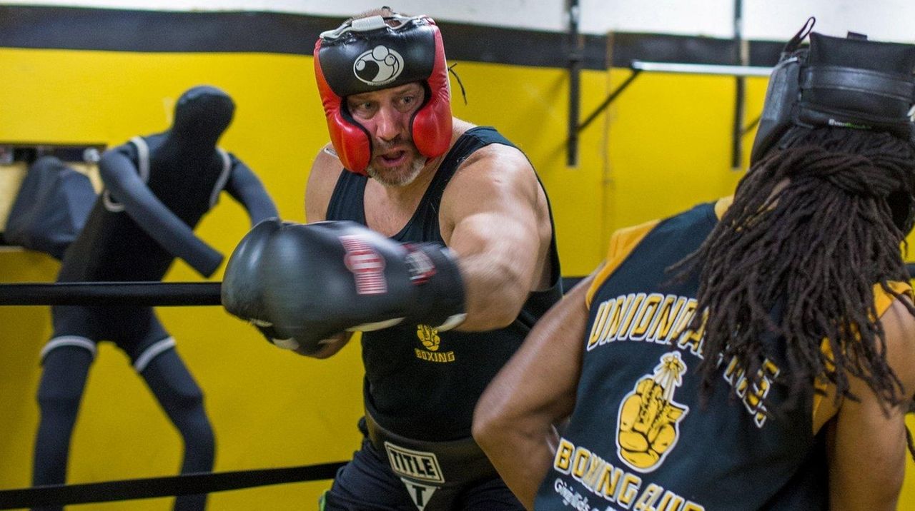 Uniondale High School boxing club has many in its corner - Newsday