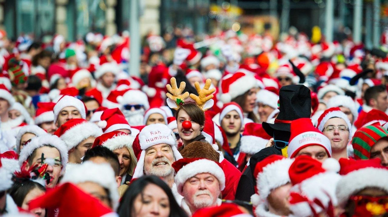 LIRR alcohol ban is coming to town along with SantaCon, MTA says - Newsday