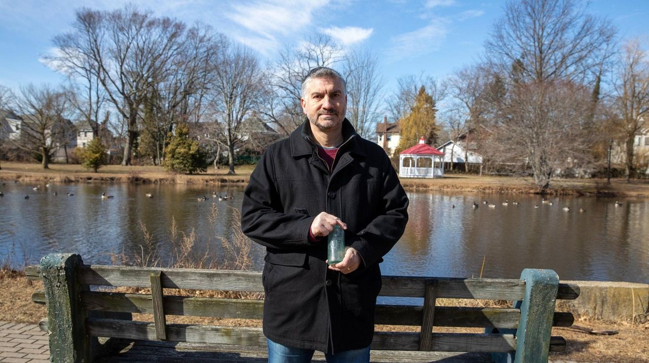 Historical society seeks marker for pond built by Jewish businessman ...