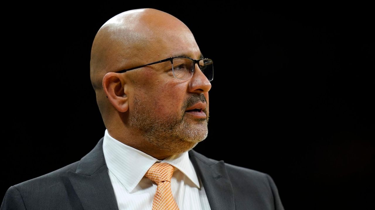 Facing Fred: No. 1 South Carolina, Staley reconnect with former ...