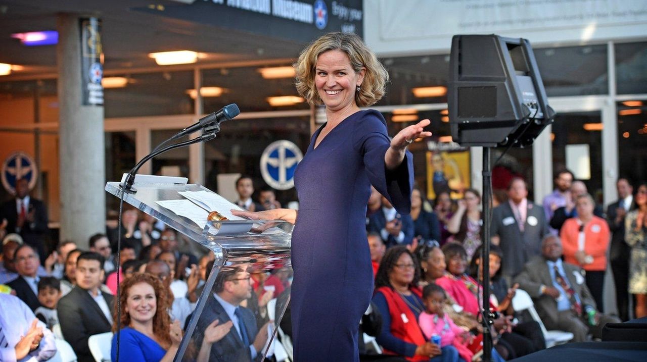 Laura Curran gets 1199-SEIU backing - Newsday