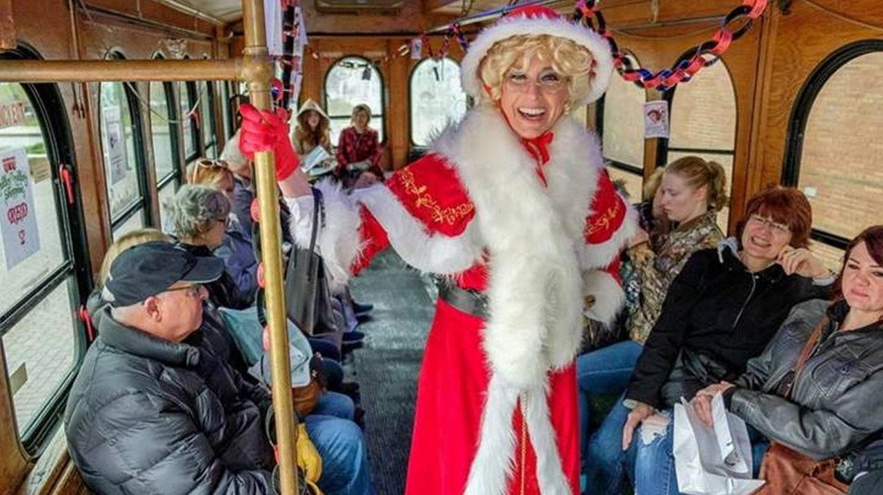 Mrs. Claus is coming to town - Newsday