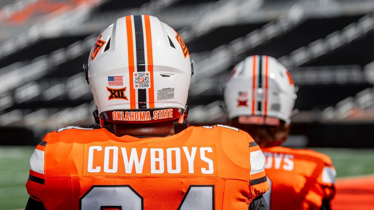 Oklahoma State to wear QR codes on helmets to assist NIL fundraising ...