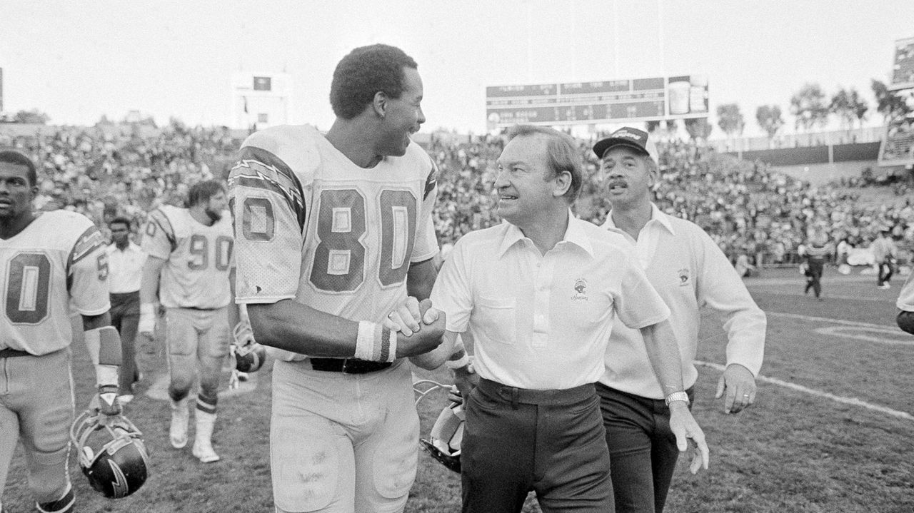 Don Coryell finally reaches the Hall of Fame decades after his Air ...