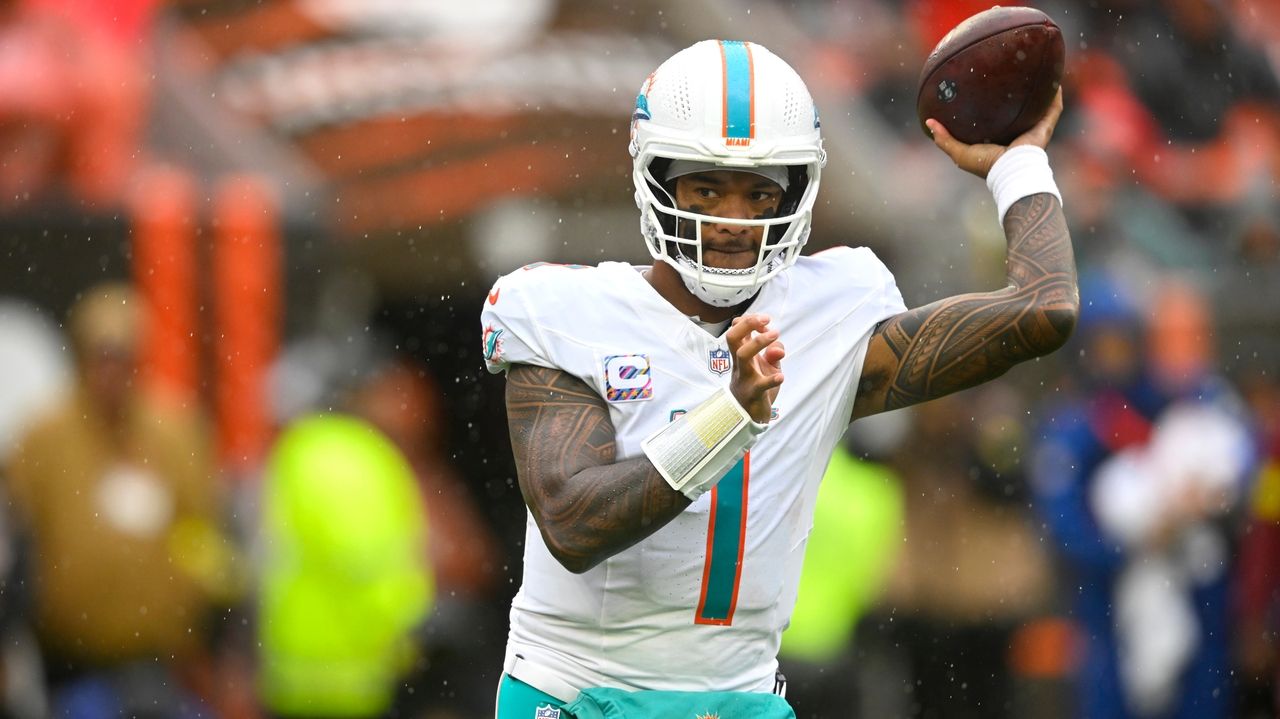Dolphins not making coaching or starting QB changes right now, despite ...