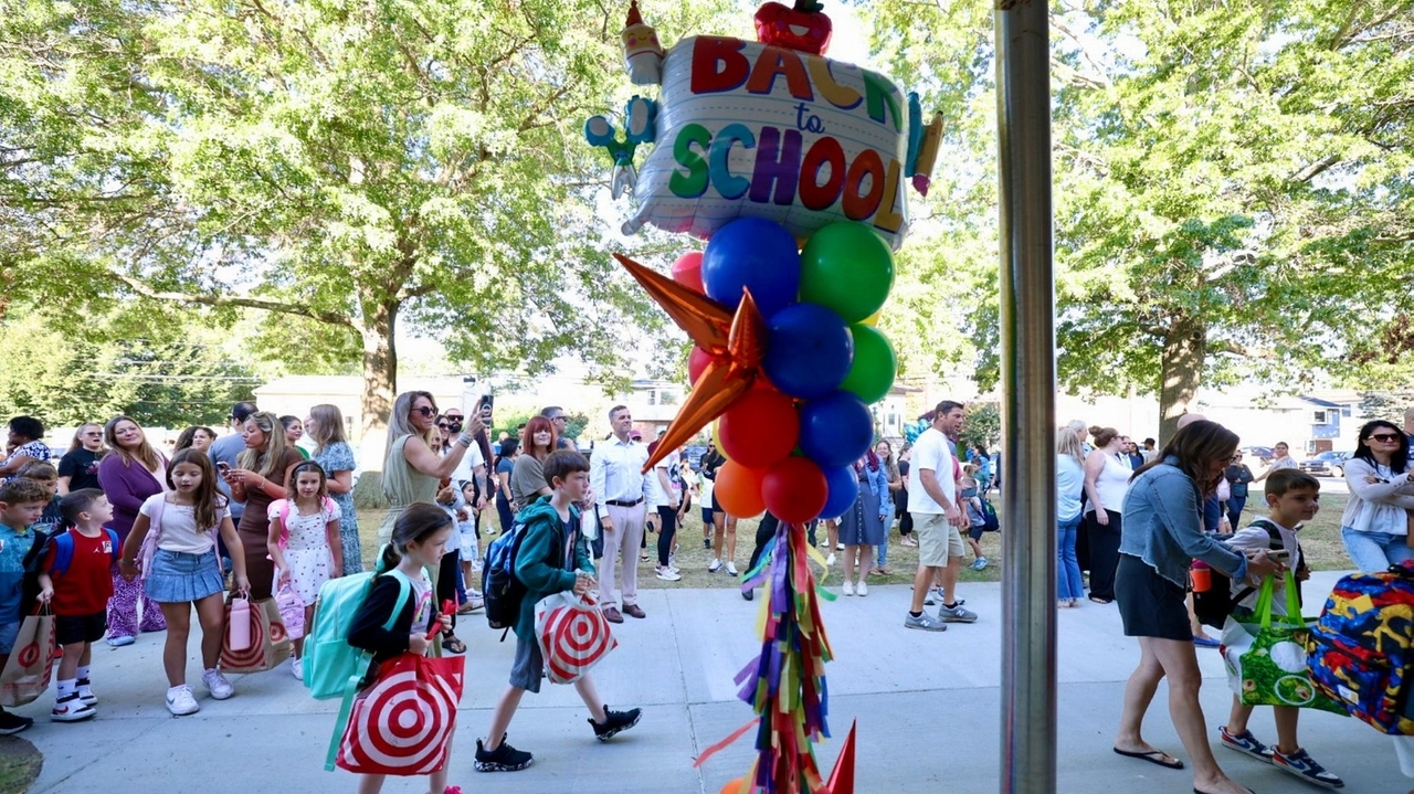 Back to school on Long Island: Most students mark the start of the new ...