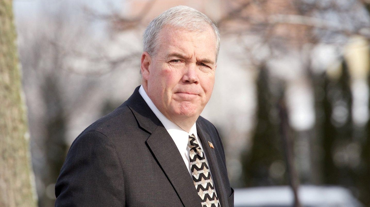 Edward Walsh case jurors say no to government corruption - Newsday
