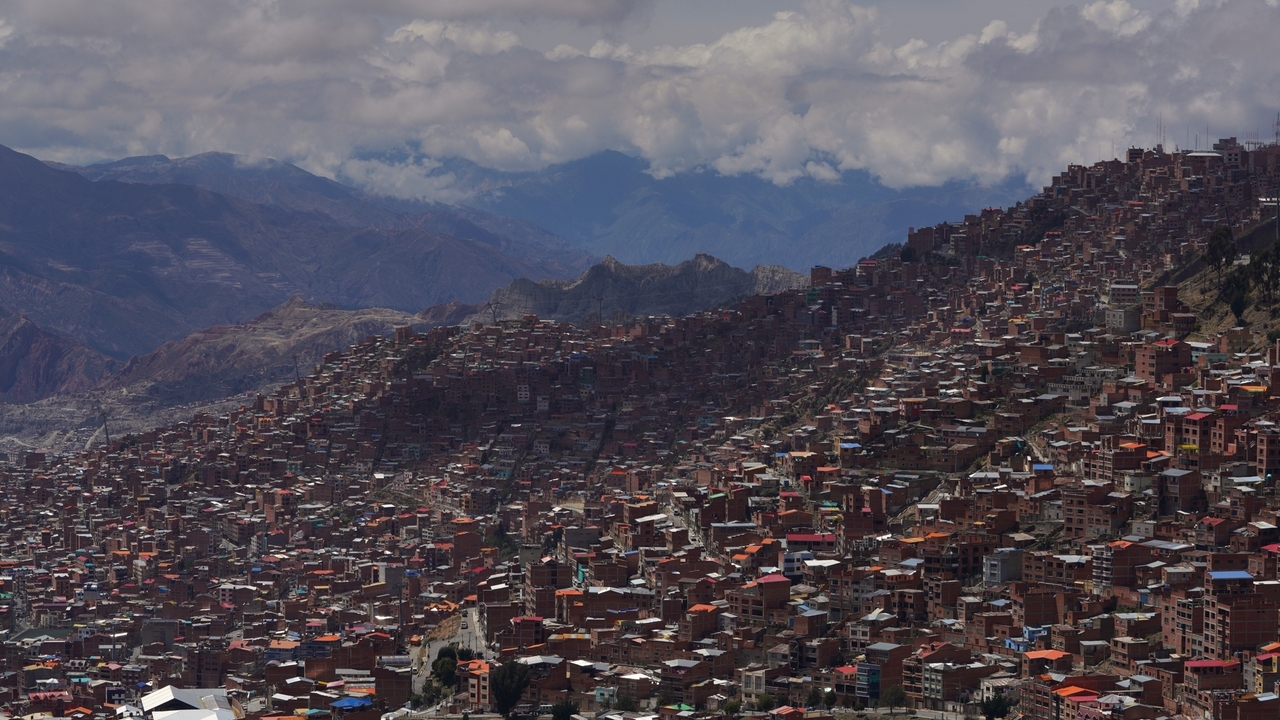 Bolivia eases visa requirements for US and Israeli travelers - Newsday