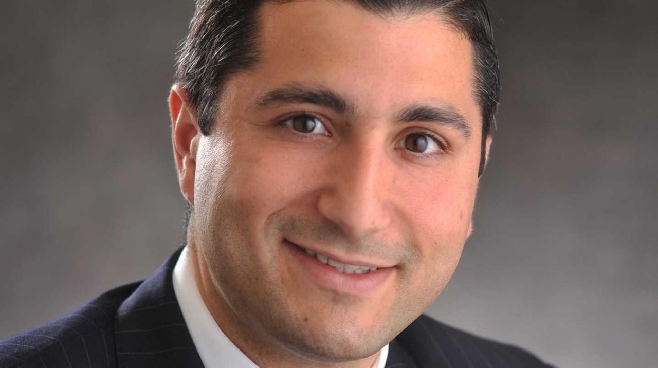 Long Island hires and promotions: Frank DeRosa, Empire National Bank ...