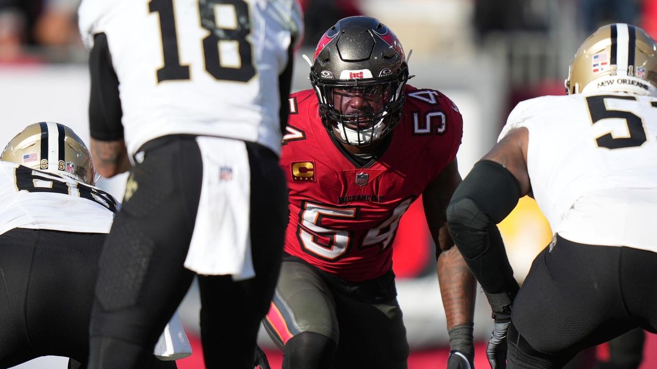 Veteran linebacker Lavonte David is returning to the Buccaneers for a ...