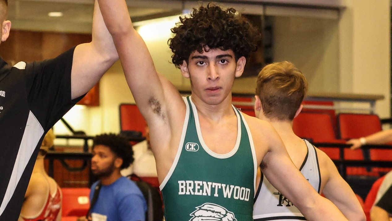 Brentwood's Euceda claims title at 110 pounds in Suffolk D-1 ...