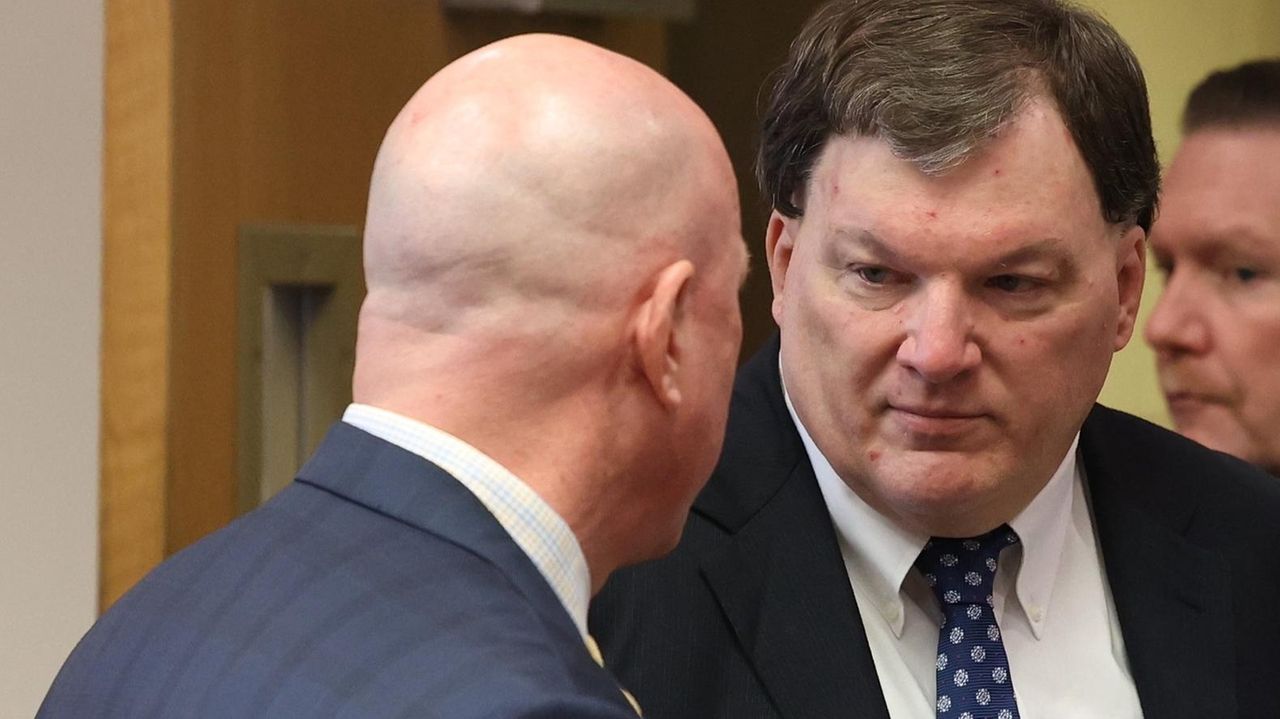 Gilgo Beach killings: Suspect Rex Heuermann, of Massapequa Park, charged with 7th murder, in ...