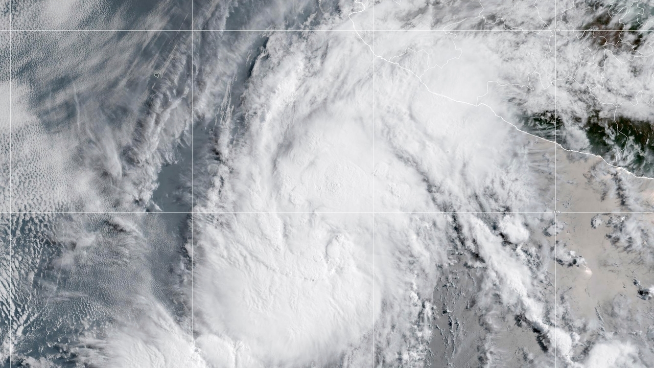 Tropical Storm Alvin swirls in the Pacific Ocean off the coast of ...