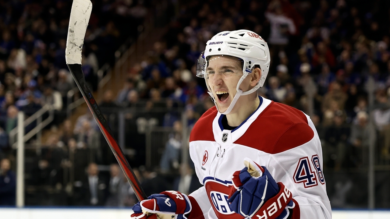 Canadiens defenseman Lane Hutson earns Calder Trophy as NHL's rookie of ...