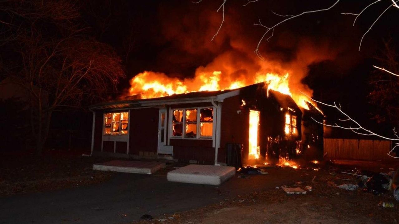 Fire that destroyed vacant Coram home investigated - Newsday
