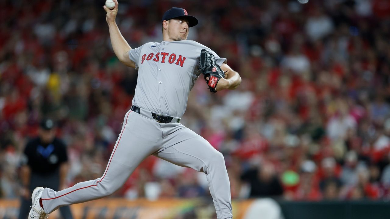 Chicago Cubs agree to a minor league deal with right-hander Brad Keller ...