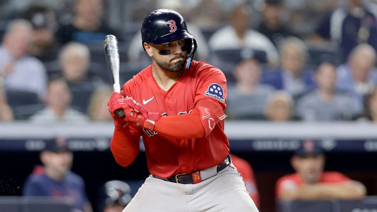 Former Yankees prospect Carlos Narvaez has caught on with Red Sox - Newsday