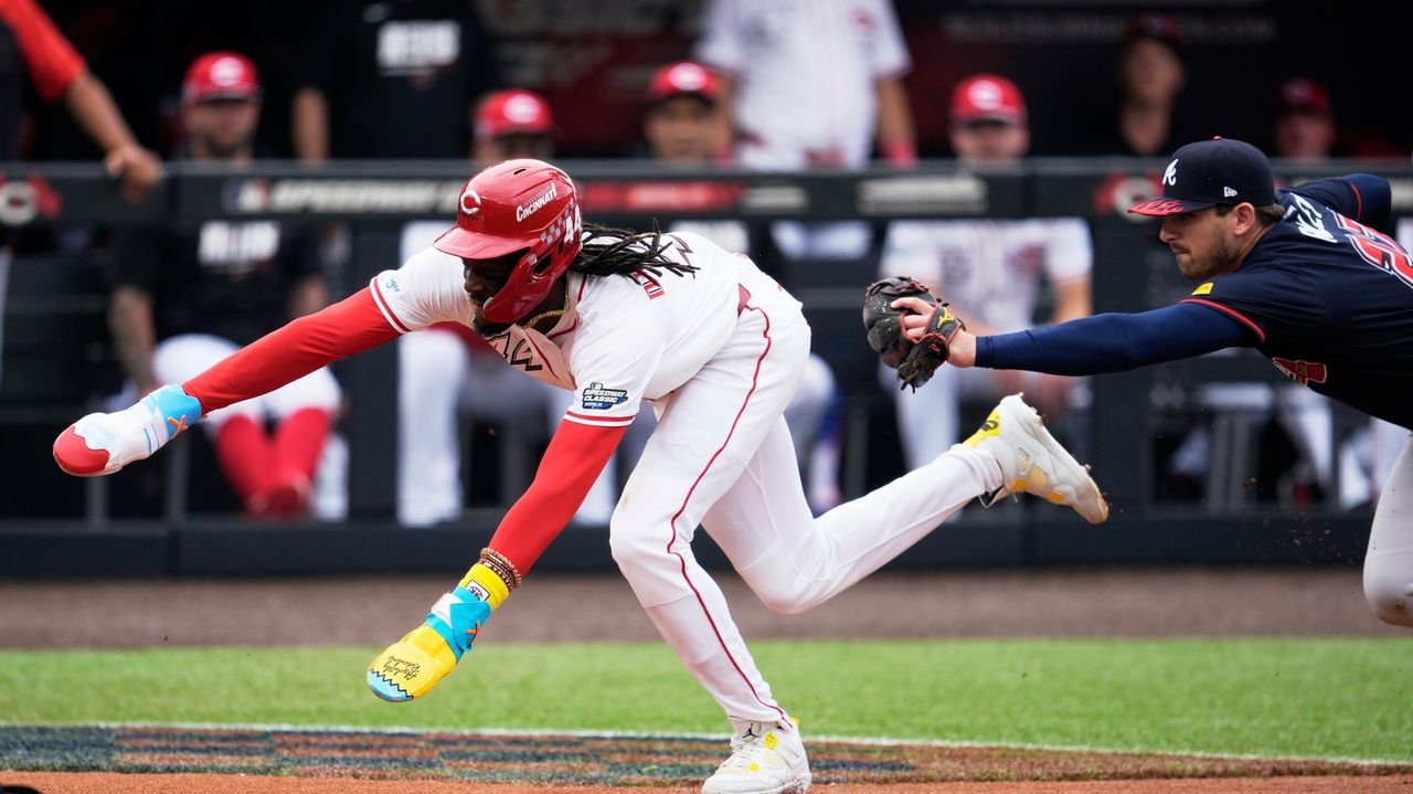 Braves lose third baseman Austin Riley to IL for 2nd time in 2 months ...