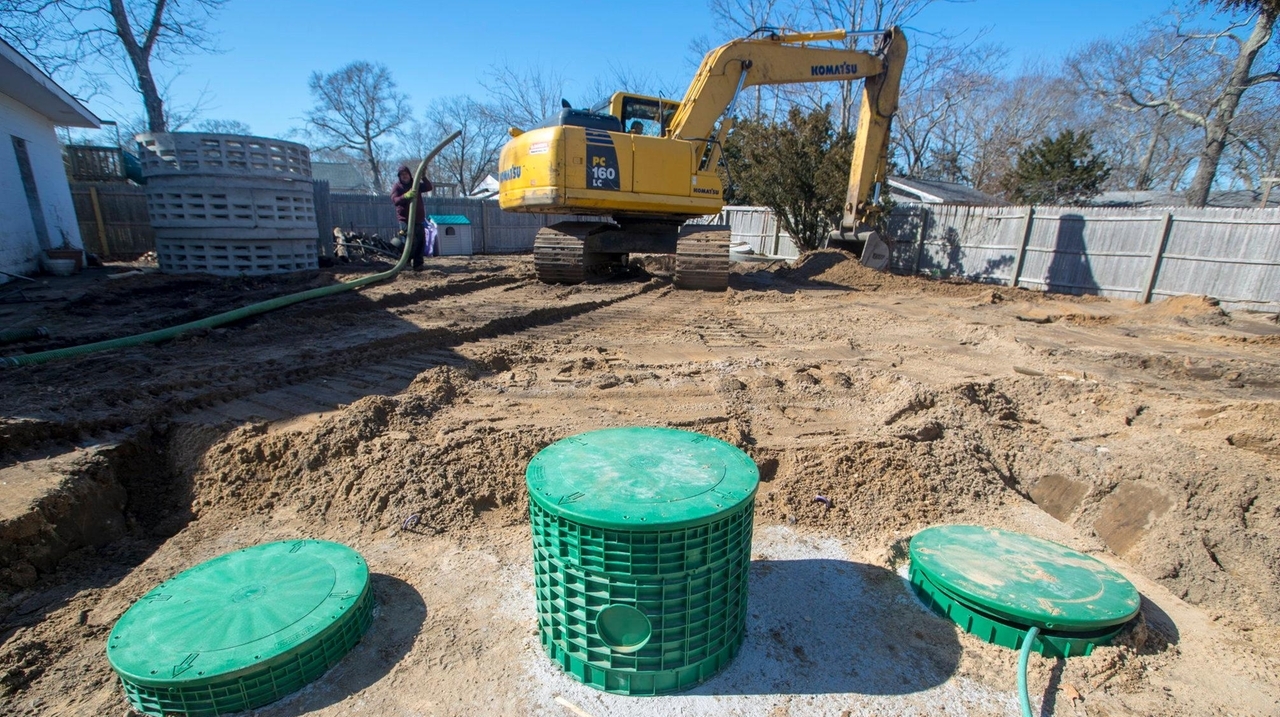 Suffolk mandate for advanced septic systems for new homes takes effect ...
