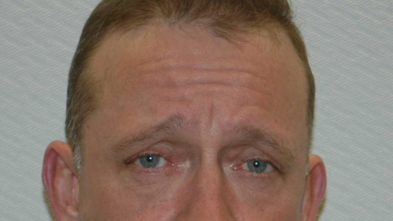 Ex-LIRR worker Eric Axelson sentenced to 1 year for part in copper ...