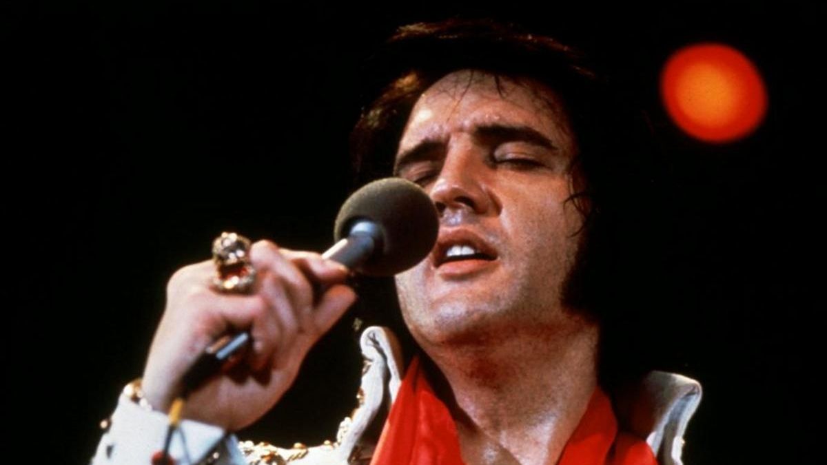 Elvis events on LI to get fans all shook up - Newsday