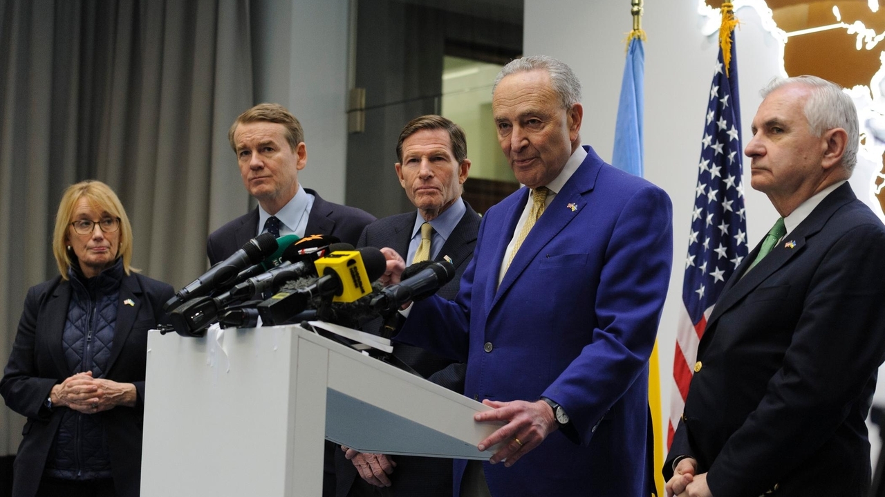 In Ukraine, Schumer challenges Speaker Johnson to 'rise to the occasion ...