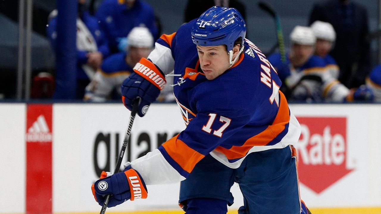 Matt Martin expanding his identity with work on Islanders' power play ...