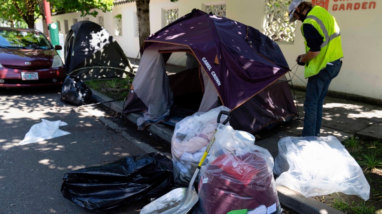 Fentanyl fuels record homeless deaths in Oregon's Multnomah County ...