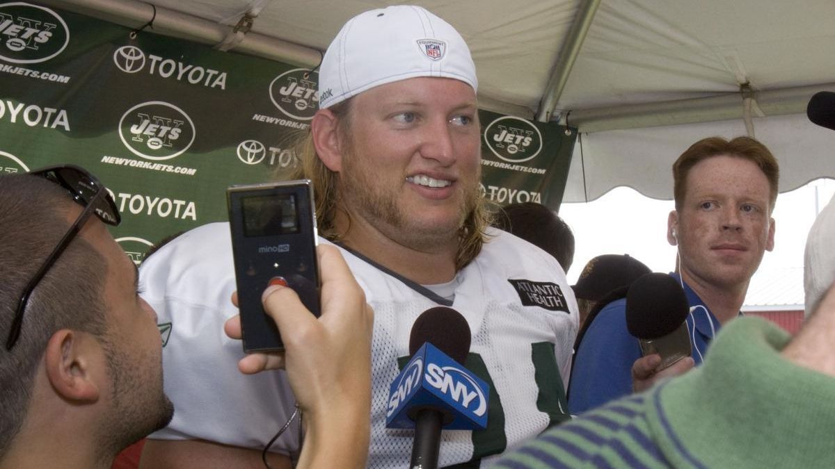 Jets notes: Thomas on schedule, plus Mangold talks waxing - Newsday