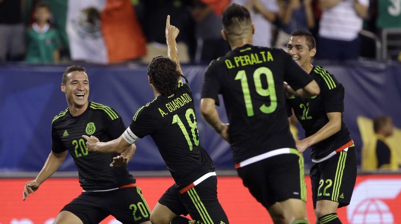 Mexico wins CONCACAF Gold Cup title for seventh time with victory over ...